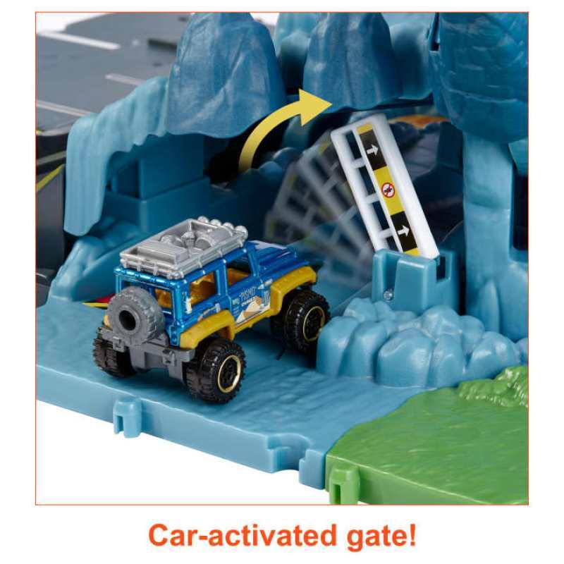 Jual Matchbox Volcano Escape Play Set - Action Drivers Jeep Dune Dog ...