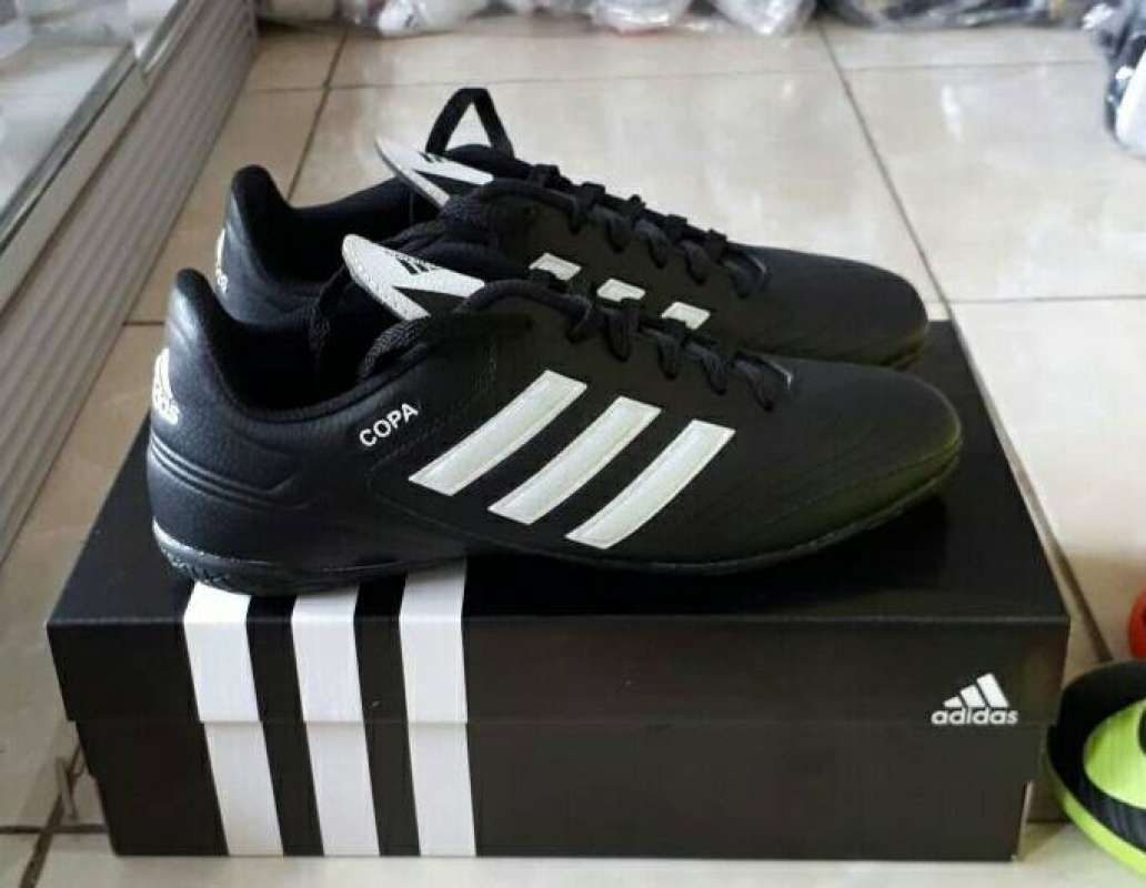 Promo Sepatu Futsal Adidas Copa Made In Vietnam - 43 Diskon 50% Di ...