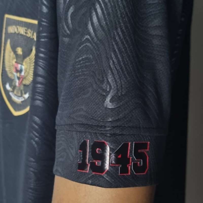 Jual Jersey Timnas Indonesia Hitam + Nama Dan Nomer Punggung - Xl Di ...