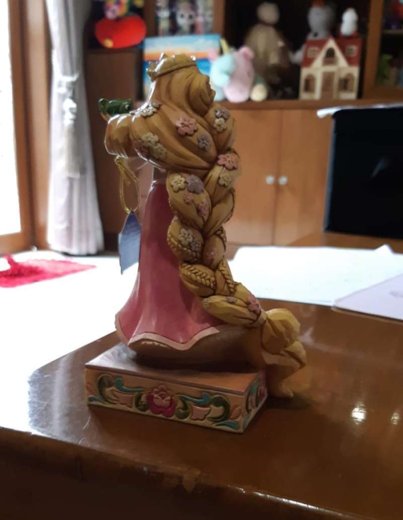 Jual Disney Traditions Rapunzel Adn Pascal Figurine By Jim Shore Di ...