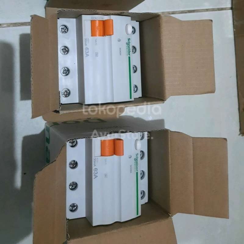 Promo Elcb rccb domae 4p 63A 30mA schneider - Multicolor Multivariasi Diskon 23% di Seller ...