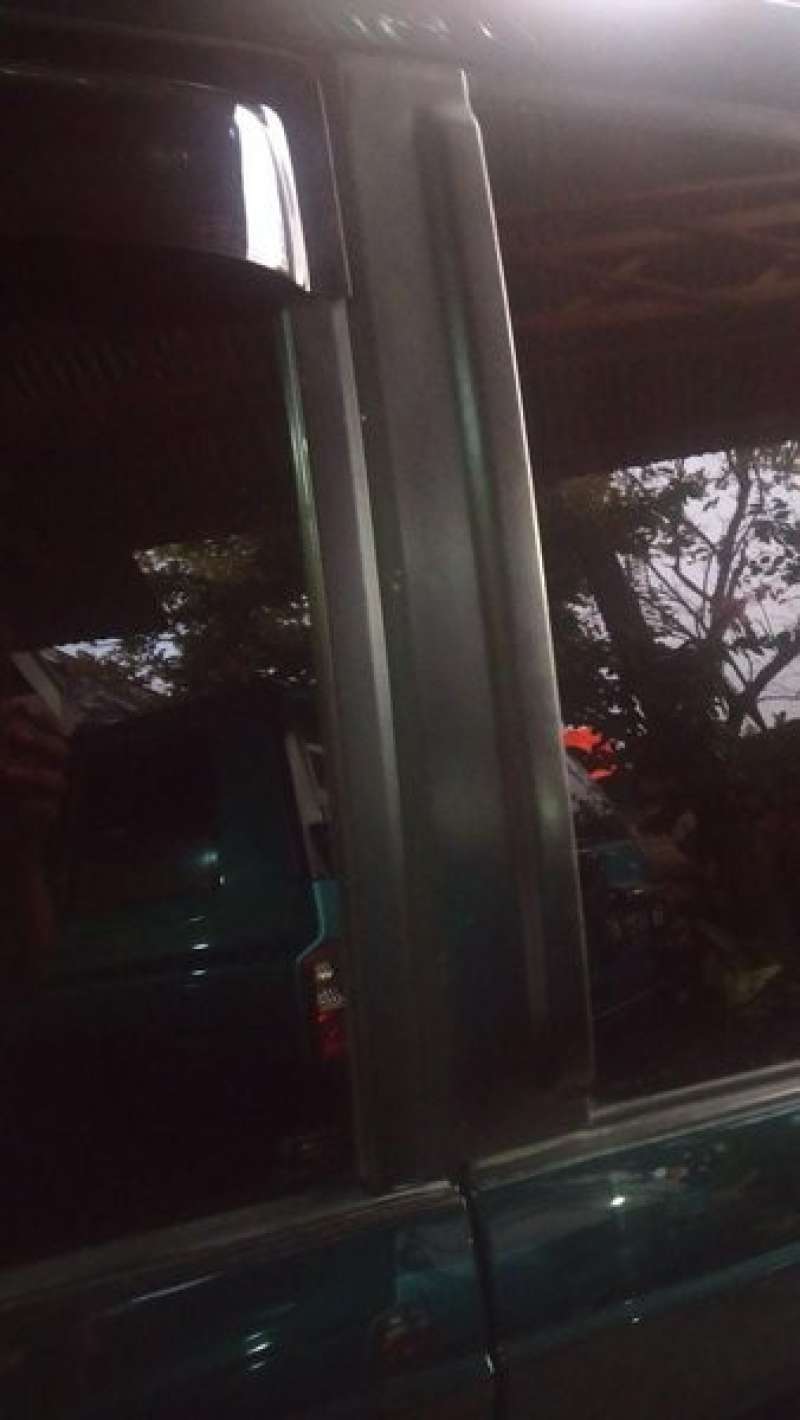 Jual SUS - PILAR PLASTIK KACA MATI BAGASI SAMPING VITARA ESCUDO di ...
