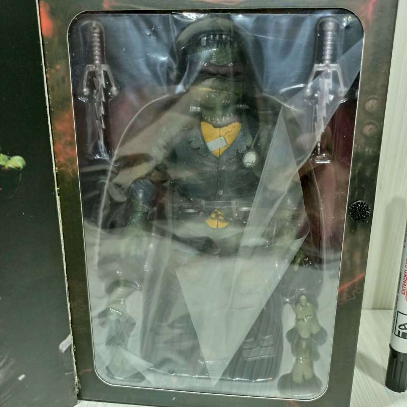 Jual mainan action figure Raphael as frankenstein neca tmnt x universal ...