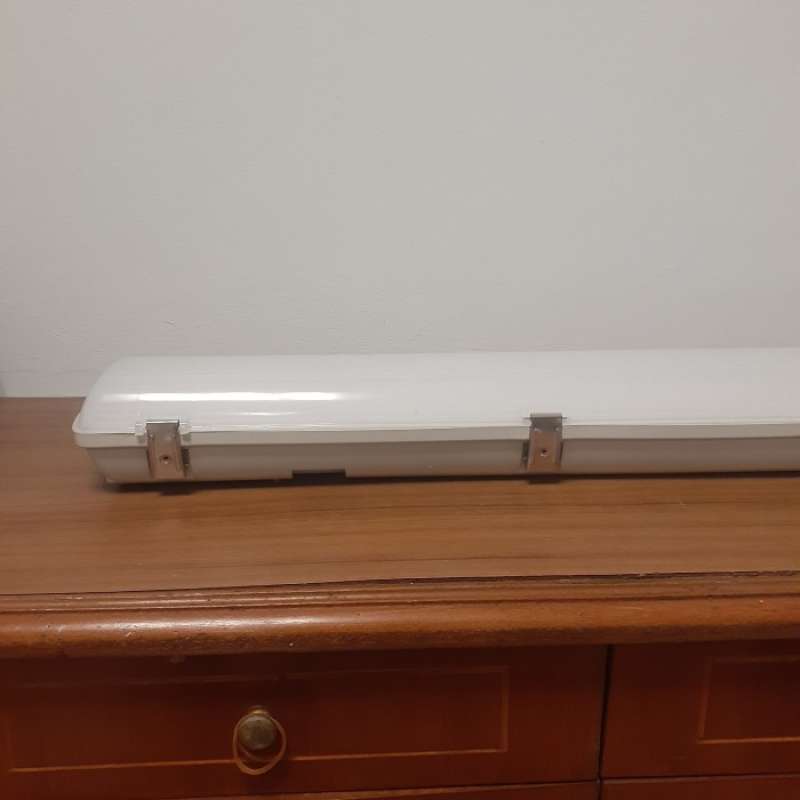 Promo Batten Weatherproof Led 40w 6500k 1200mm Ip65 Ledvance Diskon 25% ...