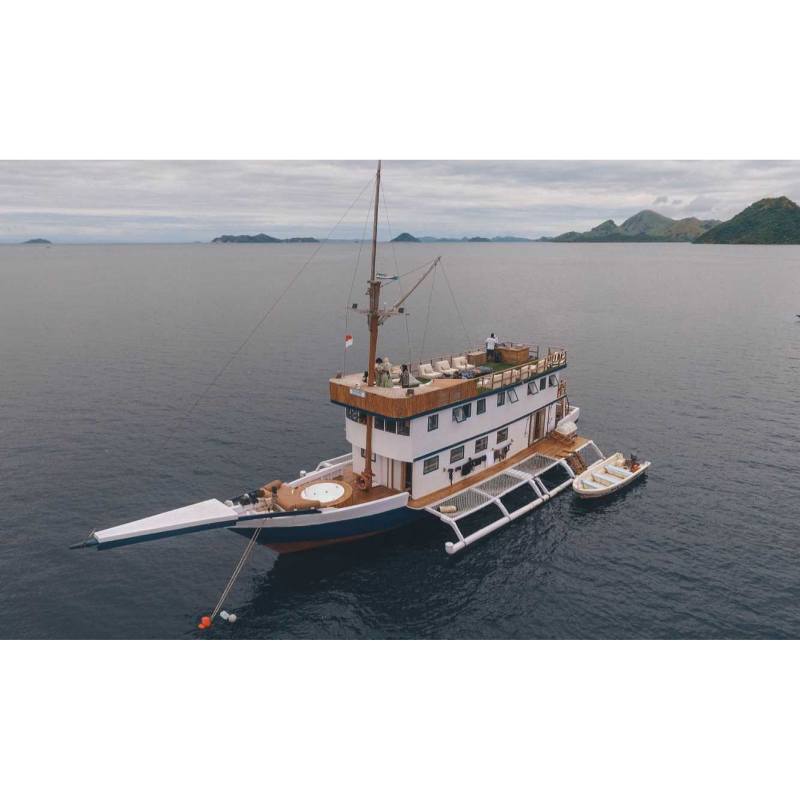 Jual Paket Travel Tour Liburan Labuan Bajo Indonesia 3d2n Open Trip (sea Familia Luxury Boat) Di ...