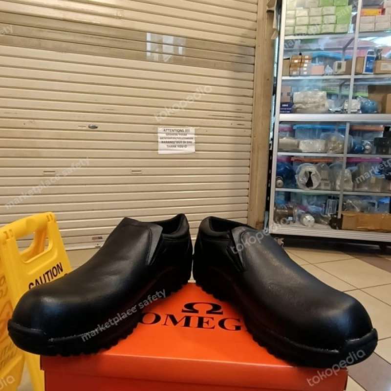 Promo Sepatu Safety Omega 101 / Safety Shoes Omega 101 - Hitam 41 ...