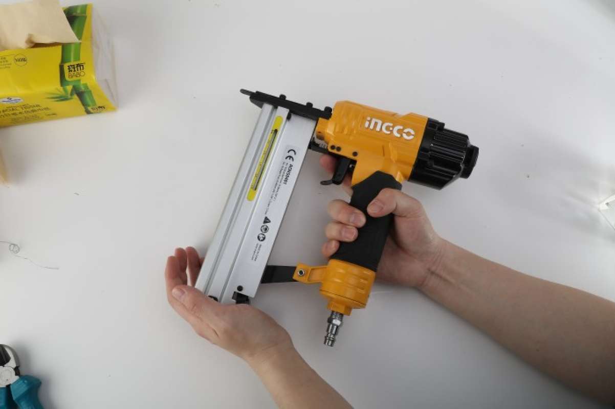 Jual 2-in-1 Staples Paku Tembak Angin Combo Air Brad Nailer Ingco ...