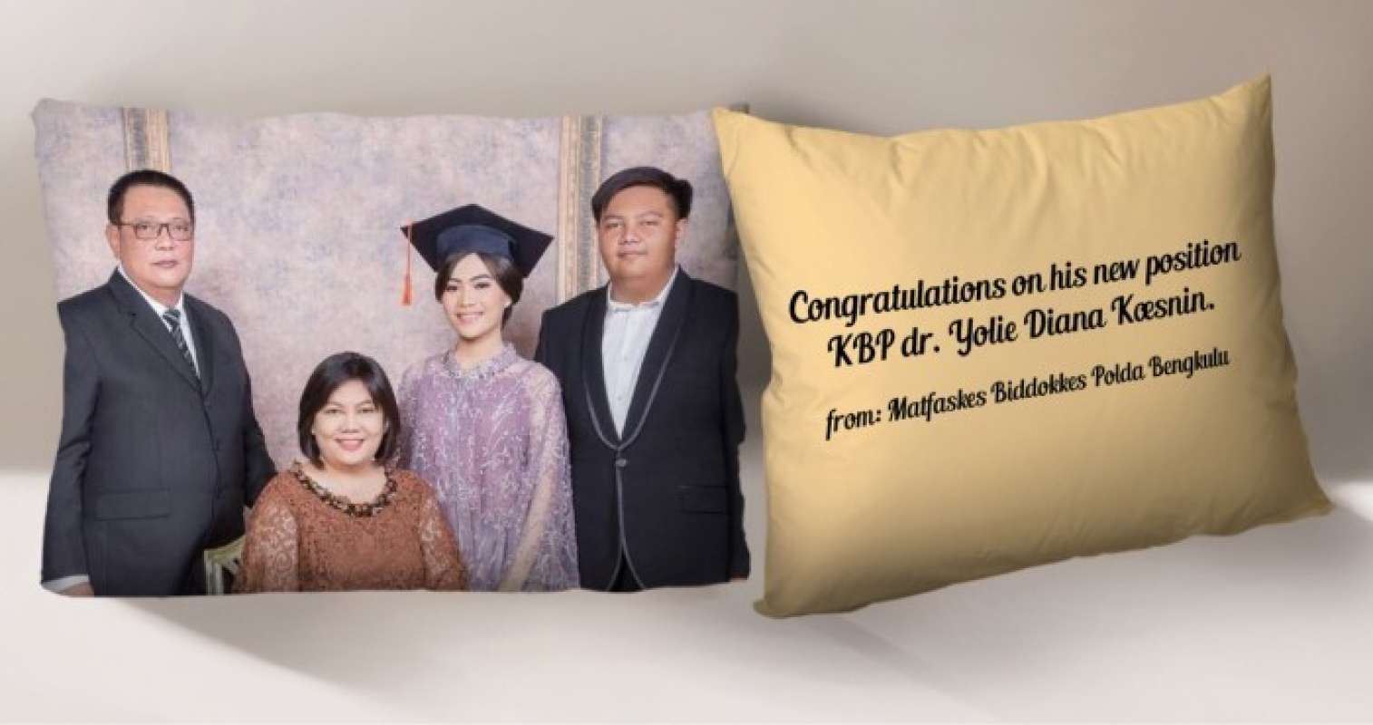 Promo New Bantal Foto Tema Wisuda / Graduation / Souvenir Best Seller ...