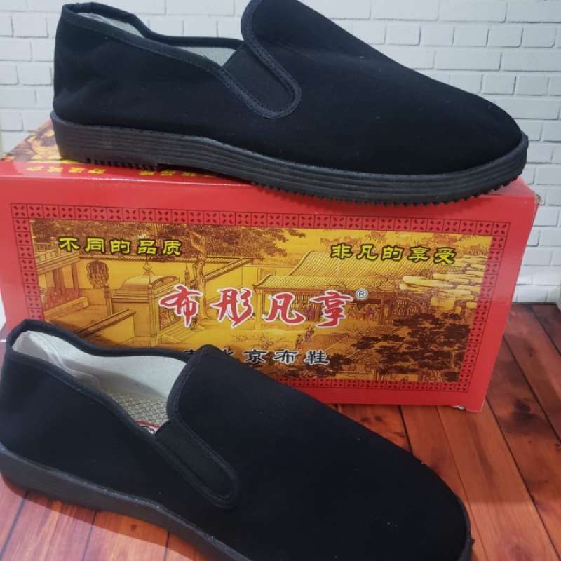 Jual Sepatu Slip On Hitam Kungfu Bigboss Bruce Lee Import Kuat - Hitam ...