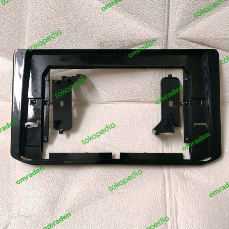 Promo Frame Head Unit 10 Inch Xpander Ultimate 2022-up / Frame Hu 10 In ...