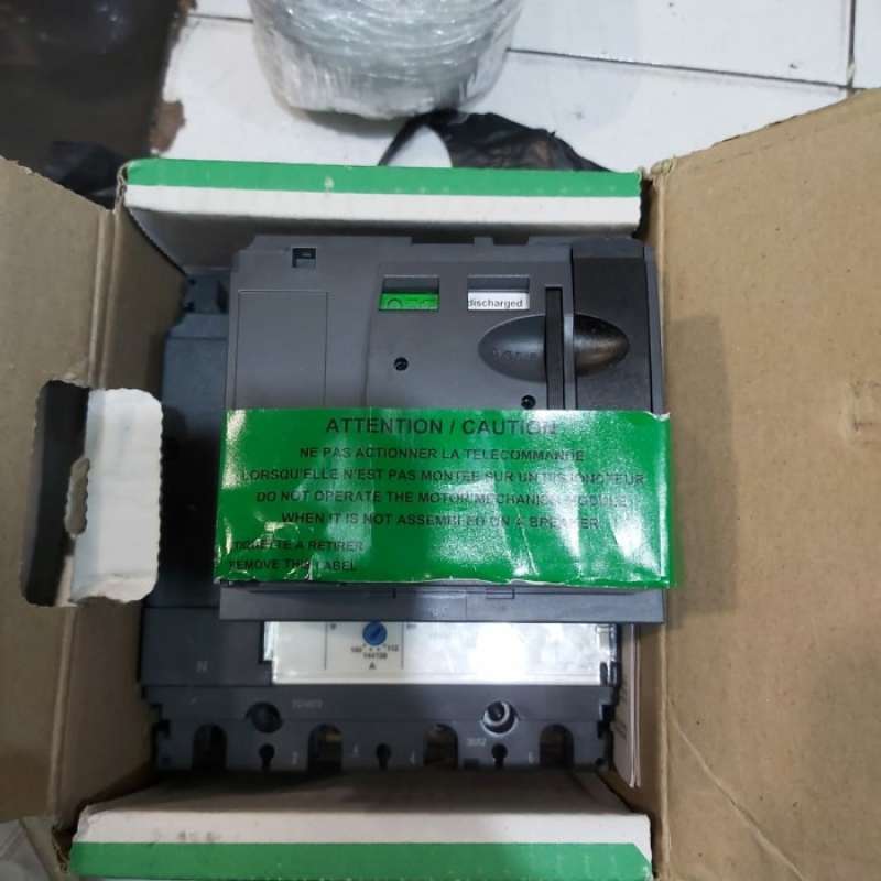 Promo Mccb Breaker Schneider Nsx160f 4p 160a Komplit Motorized Uvt ...