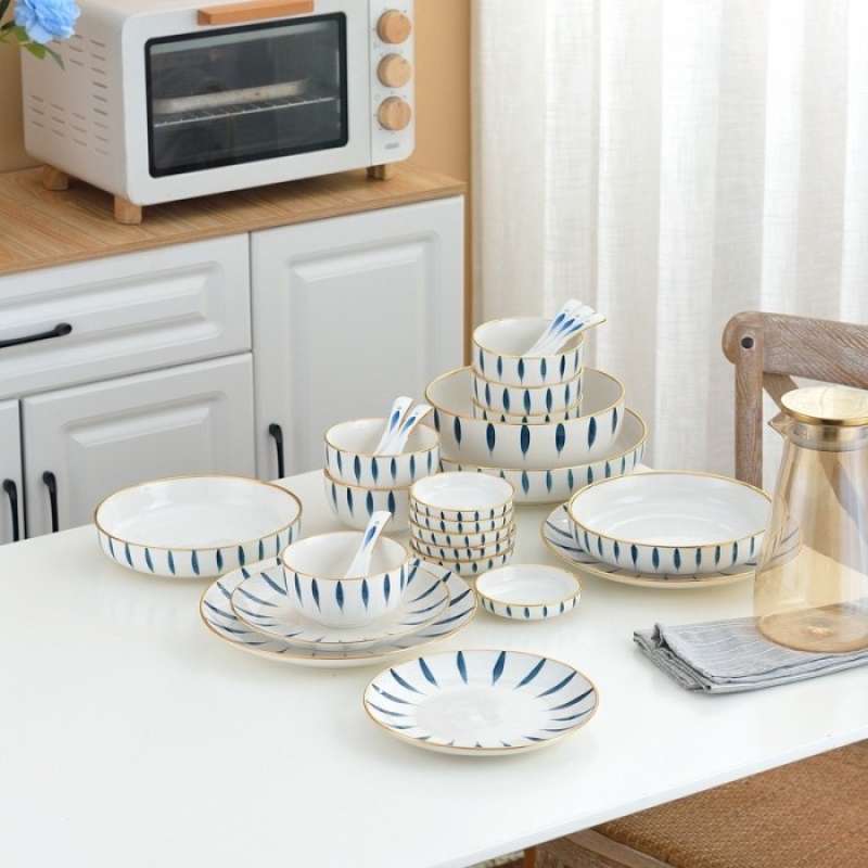 Jual Hirasaki Japanese Dinnerware Set 9Pcs/ Hampers Piring Keramik ...