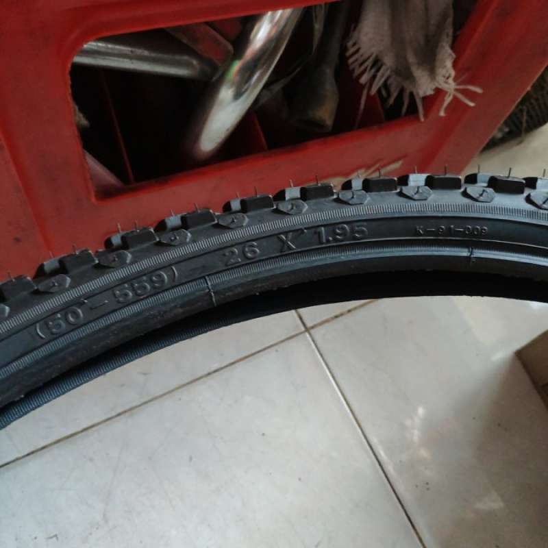 Promo Gratis Ongkir Ban Luar Sepeda 26 Kenda 26 X 1.95 Motif Lancip Kotak K91 (1pcs) Diskon 35% ...