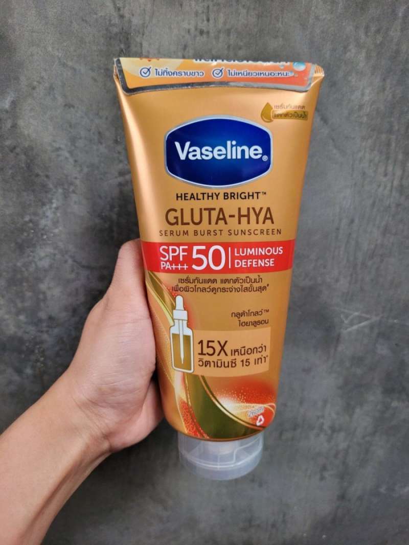 Jual Vaseline SPF50 Gluta-hya Luminous Defense Serum Burst Sunscreen SPF50 di Seller TRASALE ...