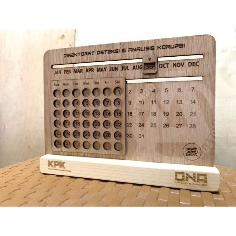 Jual Kalender Kayu Seumur Hidup Unik Hadiah Custom Tulisan Di Seller ...