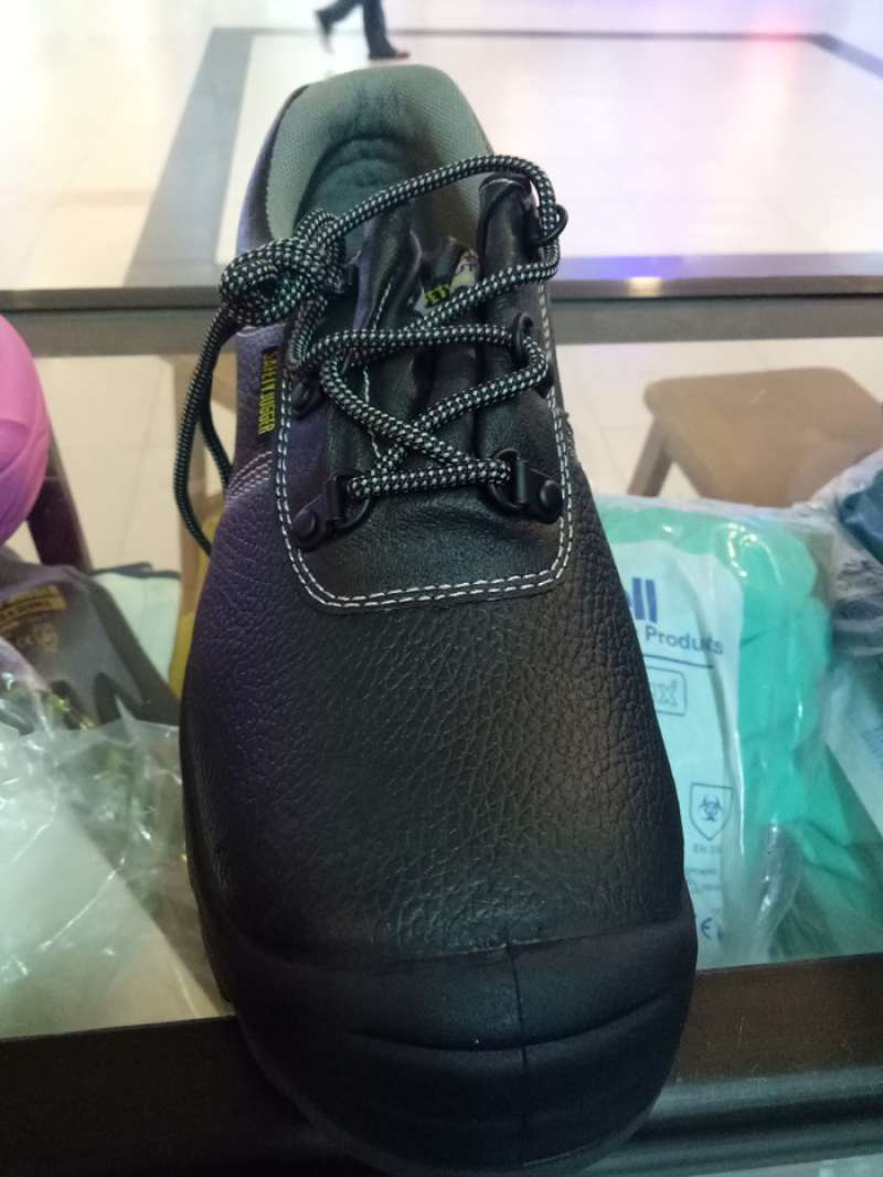 Promo Sepatu Safety Bestrun Diskon 23% Di Seller Cv. Kenesi Sukarindo ...