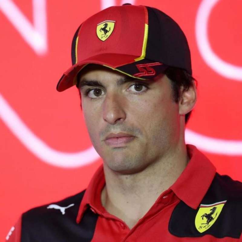 Jual Topi Scuderia Ferrari F1 Season F1 2023 Puma New Carlos Sainz 55 ...