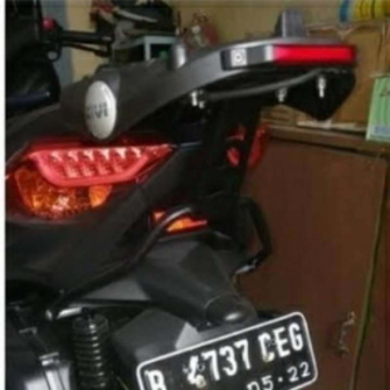 Promo Bracket Box Givi Original Yamaha Xmax-250 Best Quality Diskon 23% ...