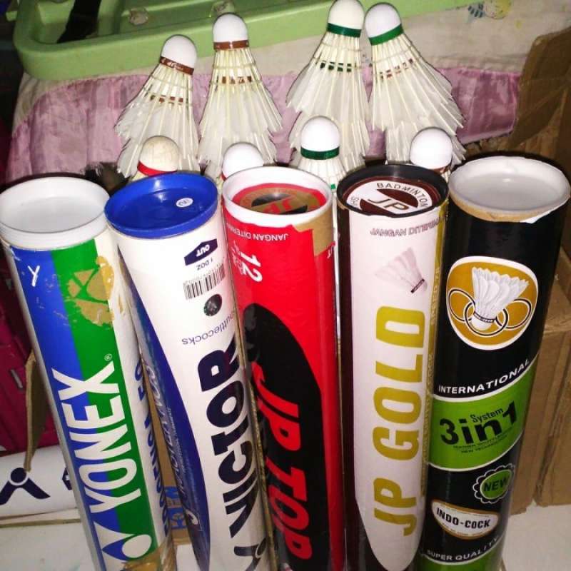 Jual Suttlecock Badminton Used Atau Bekas Tabung Besar Isi 12 Di Seller ...