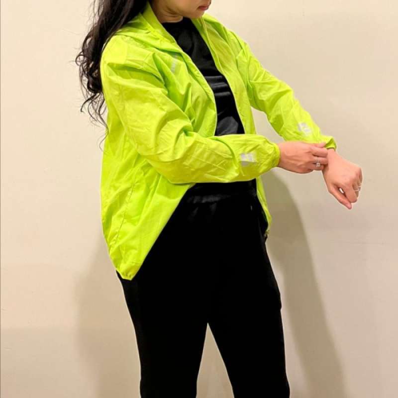 Jual Epoc Outdoor Jacket Uv Protection With Pouch - Jaket Lari Ringan ...