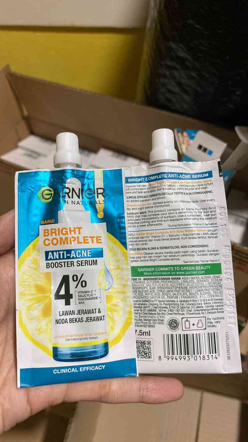 Promo Garnier Bright Complete Anti Acne Serum Sachet -7,5ml Diskon 52% ...