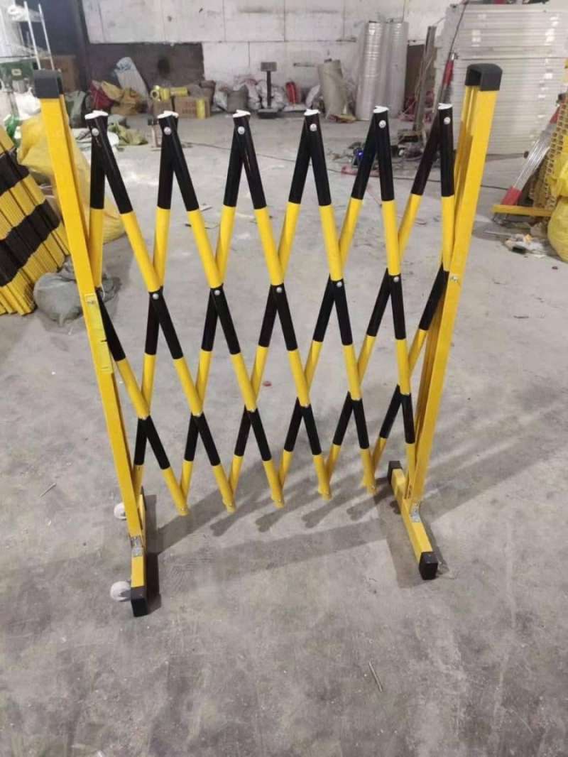 Jual Portable Barrier Gate Expandable / Security Road Pembatas Jalan ...