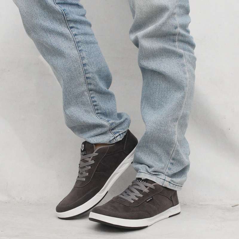 Promo Garage - Sepatu Sneakers Pria H 4032 Brand Sepatu Kets Casual Sekolah Kuliah Kerja Hangout ...