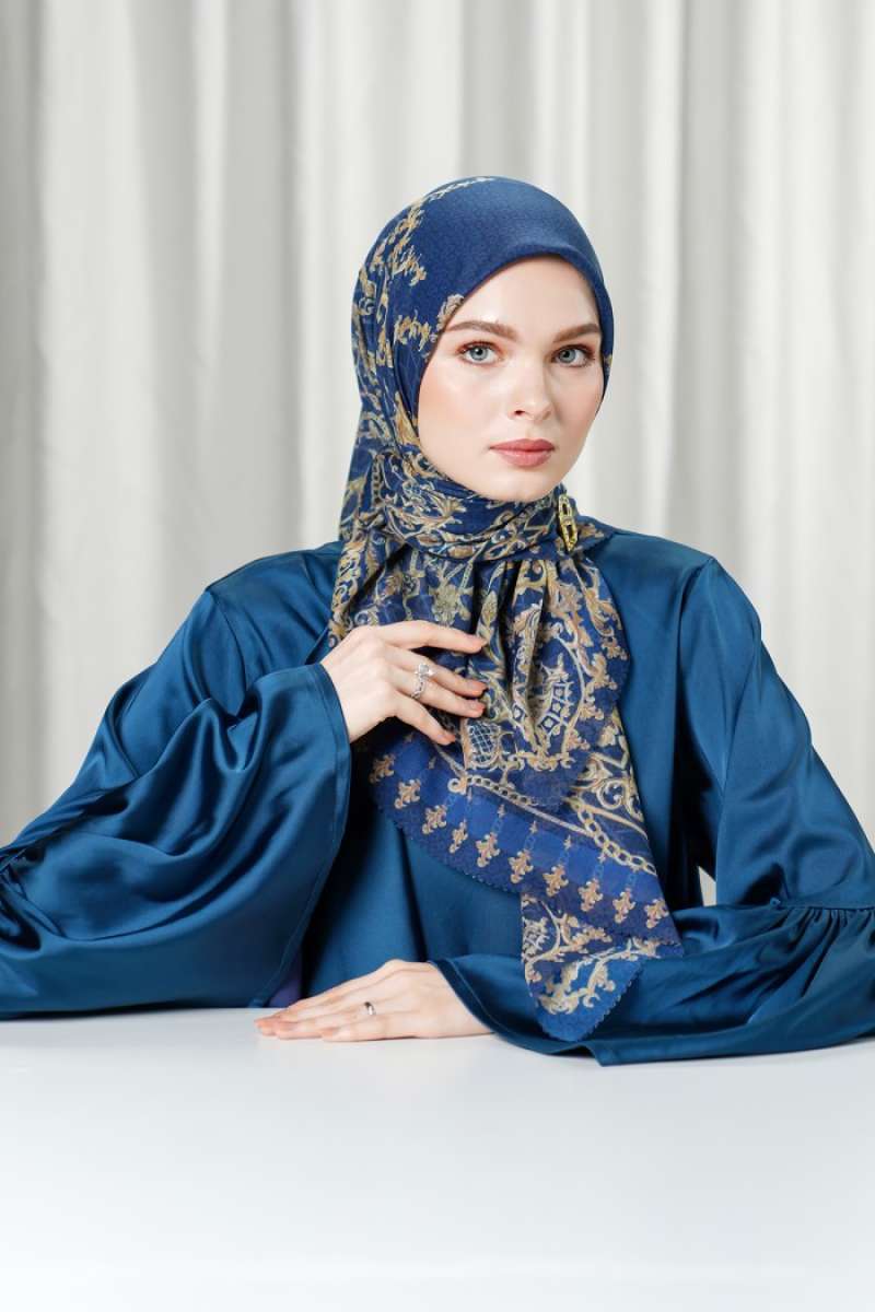 Jual The Crown Voile Square Series - Sapphire Di Seller Aghanim ...