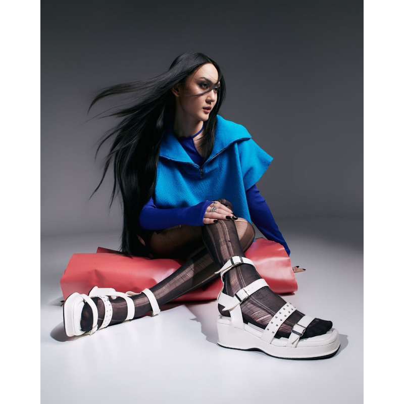 Promo Luxia X Bc - Issue;04 Gladiator By Luxia - 36 White Diskon 9% Di Seller Viora ...