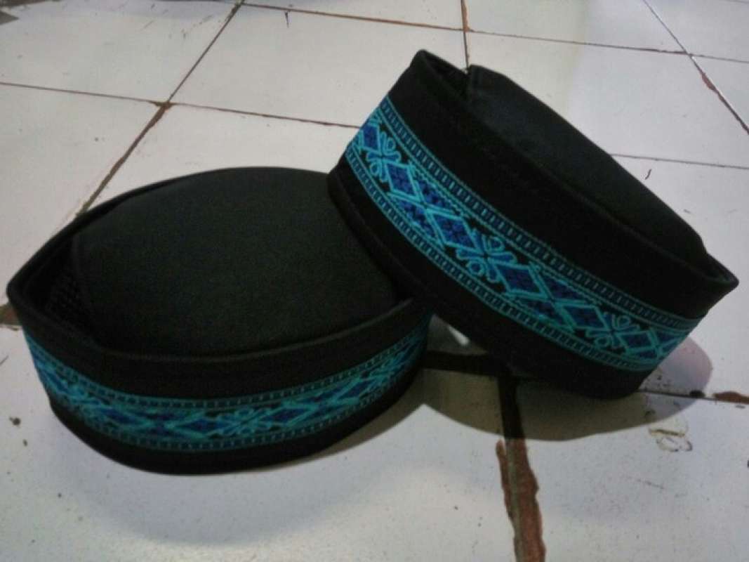 Promo peci renda ulir corak biru tua khas Kalimantan Diskon 23% di ...
