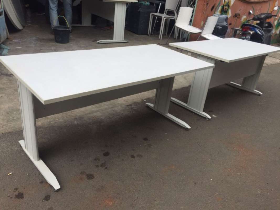Jual Meja Kantor Kaki Besi Minimalis Warna Putih,160X75Cm Kokoh,Barunya ...