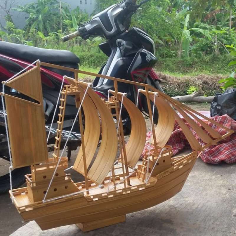Promo miniatur kapal layar kayu mainan / mainan kapal / kapal pesiar ...
