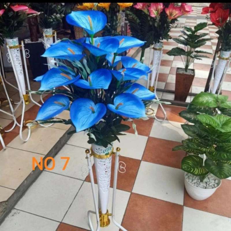 Promo Rangkaian Bunga Anthurium Bunga Lilly Pot Dengan Standing Besi ...