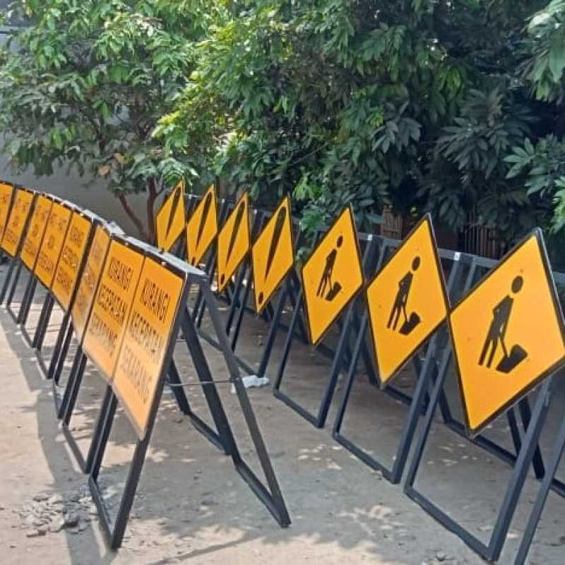 Promo Rambu Murah! Tiang Rambu Lipat Diskon 23% di Seller Indah Purnama ...
