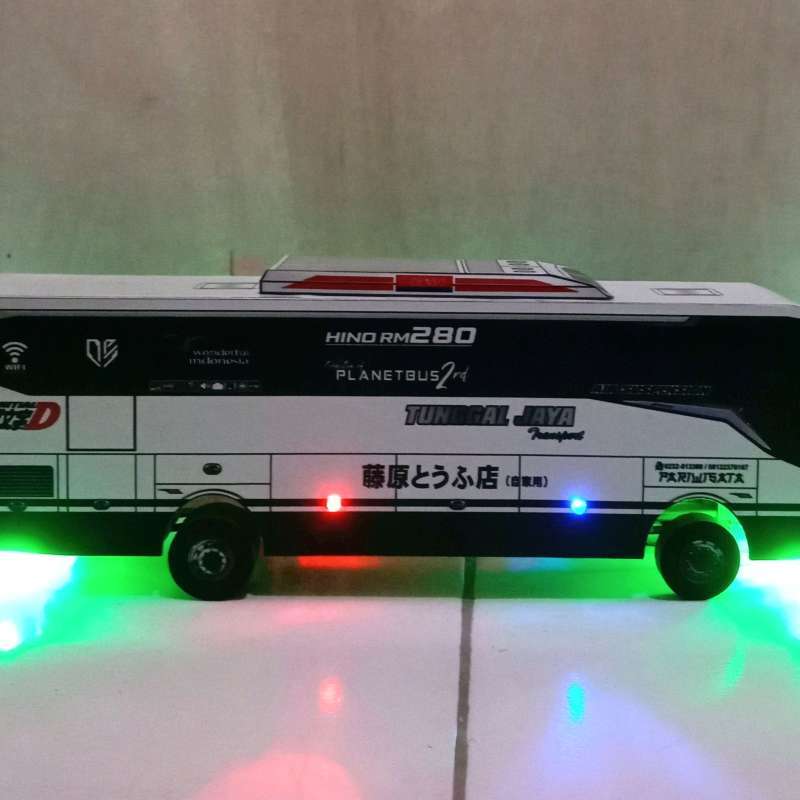 Jual Mainan miniatur bus basuri telolet tunggal jaya kids panda jb5 di ...