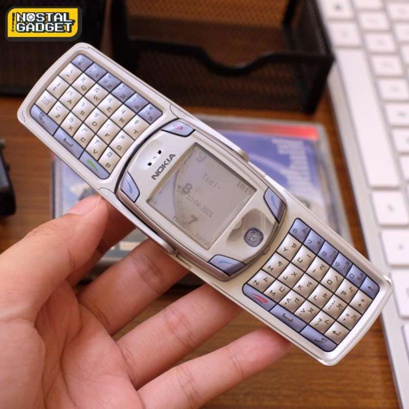 Jual Nokia 6820 A.k.a Nokia Transformer Di Seller Nostalgadget.adv ...