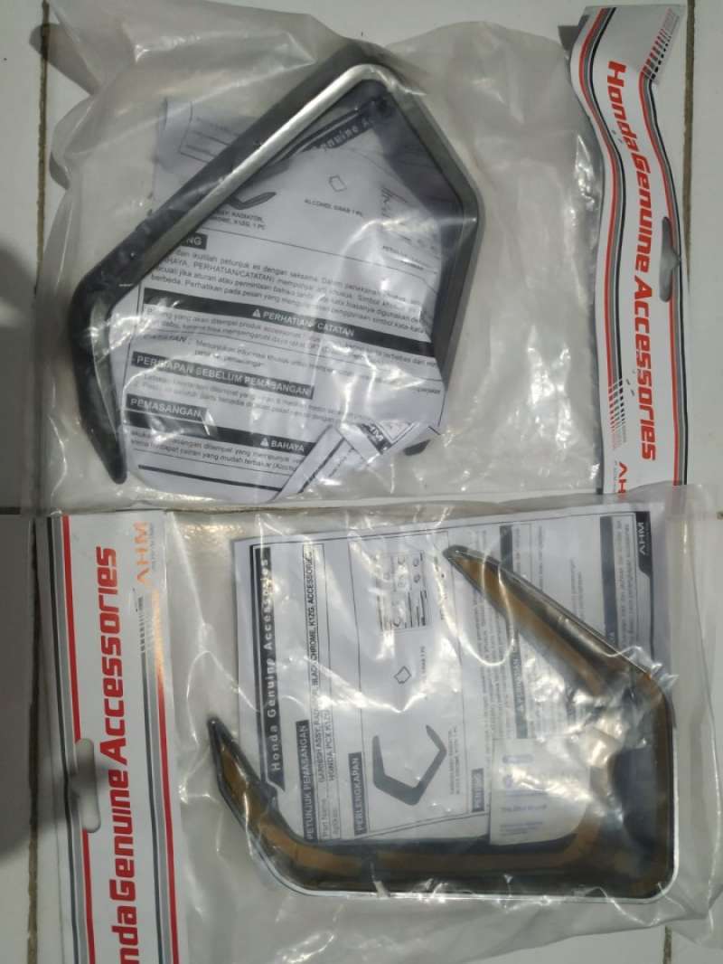 Promo Garnish Cover Radiator Original Honda Adv 160, Vario 160 & Pcx ...