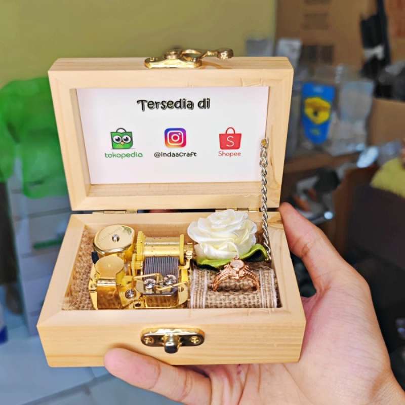 Jual Music Box / Kotak Musik Kayu & Acriliyc Otomatis Bisa Custom Foto ...