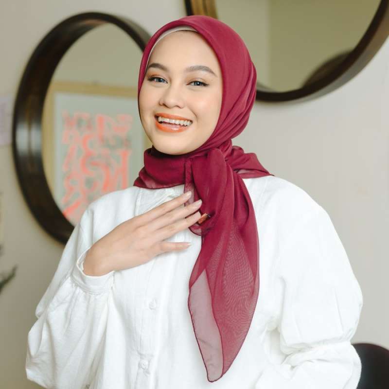 Jual Lozy Hijab - Kirana Paris Plain Japan (hijab Segiempat Paris Japan ...