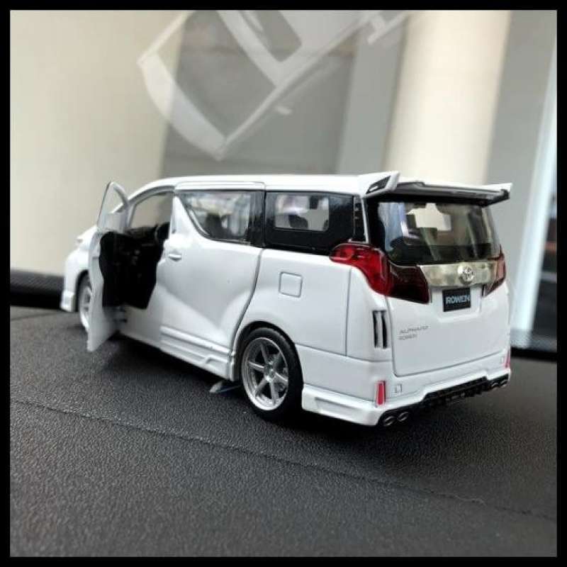 Promo New Parfum Pajangan Miniatur Dashboard Mobil Toyota Alphard ...