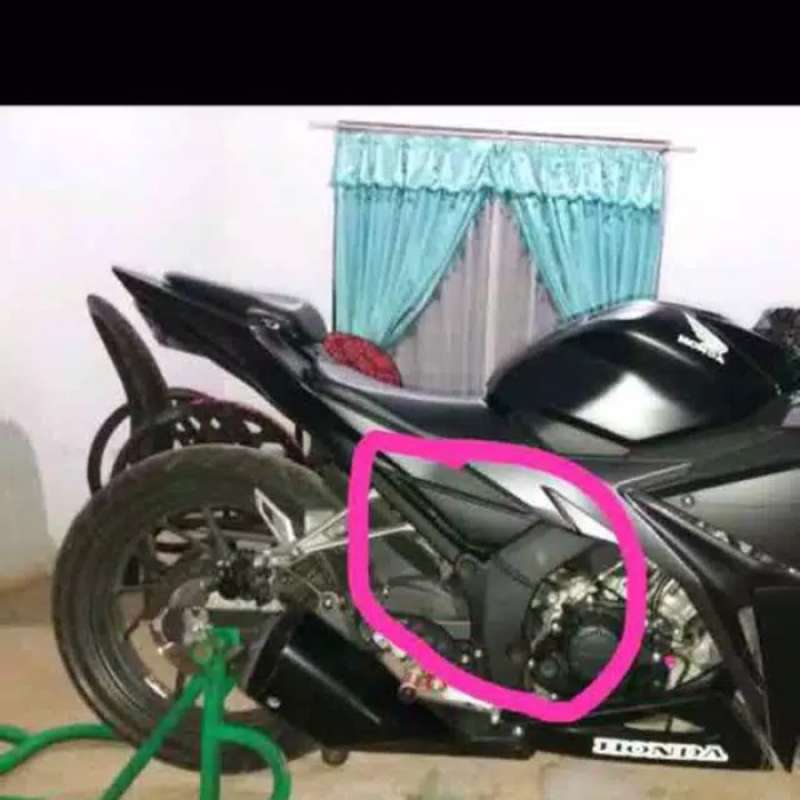 Promo Delta Box Cbr 150r Facelift Diskon 23% Di Seller Centaur - Kebon ...