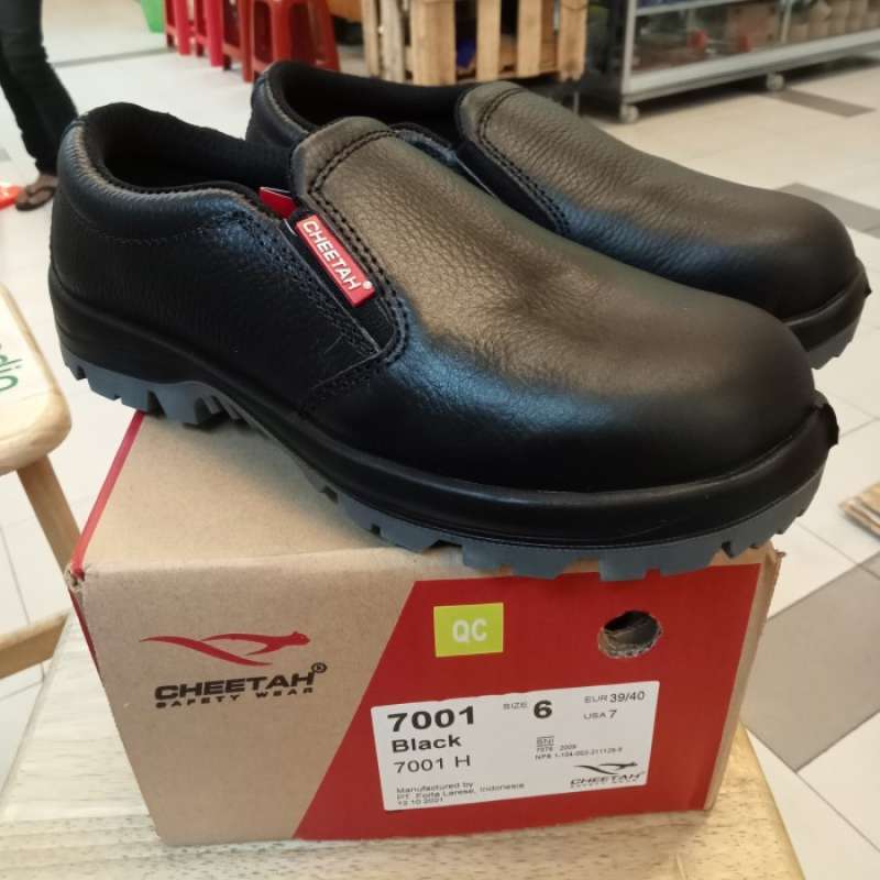 Promo Sepatu Safety Shoes Cheetah 7001 Black Promo Diskon 23% Di Seller ...
