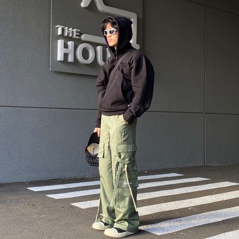 Jual Demoan - Boxy Hoodie Di Seller Demoan Id - Jl Megaraya 3 No 55 ...