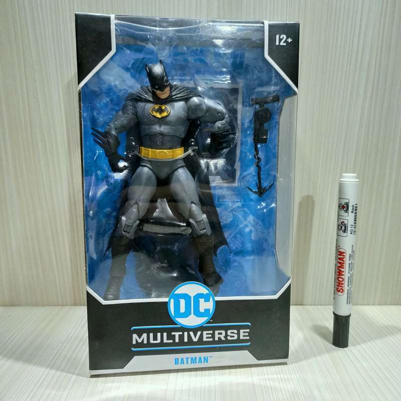 Jual mainan action figure batman three jokers designed by todd ...