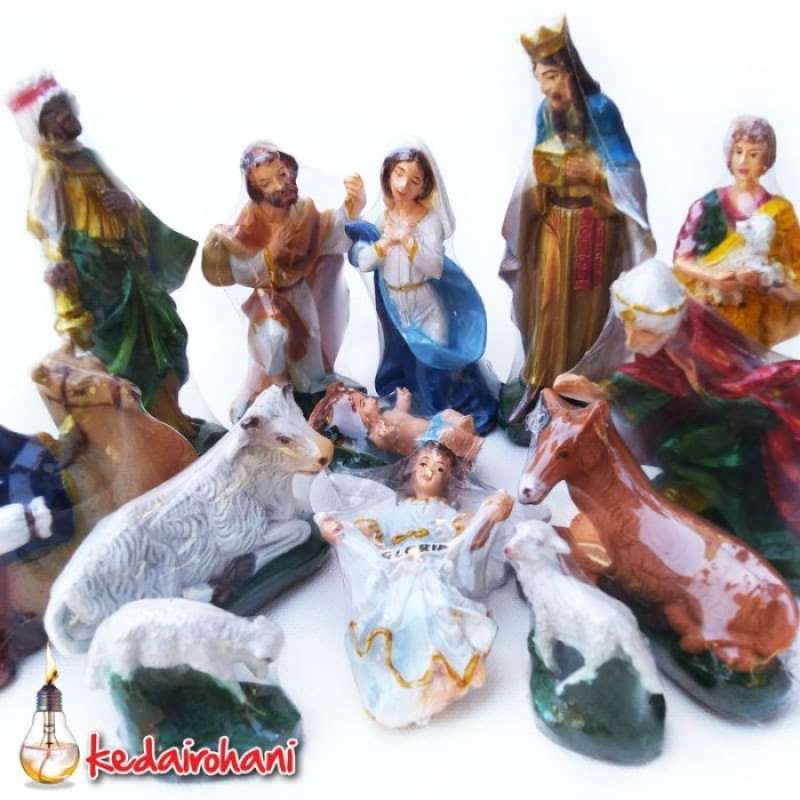Promo Set Patung Natal 16 cm Keluarga Kudus Yesus Maria Yosef Ternak ...