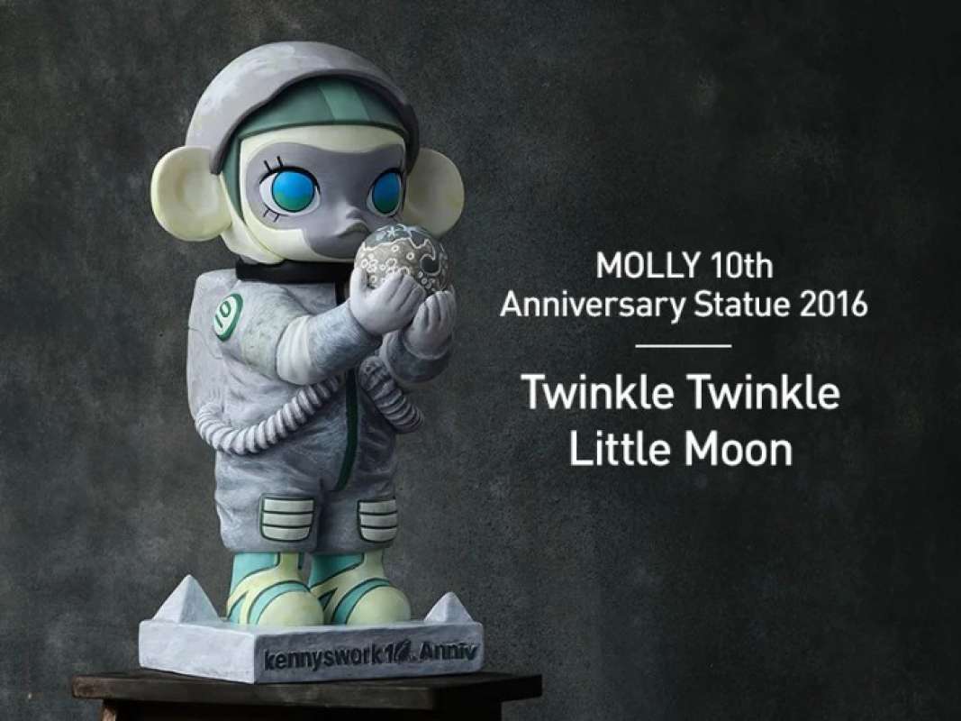 Jual Molly Anniversary Statues Classical Retro Confirmed Open Box ...