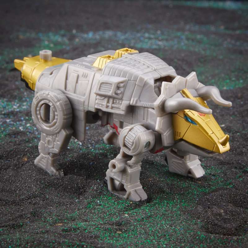Jual Transformers Legacy Evolution Core Class Dinobot Slug Action ...