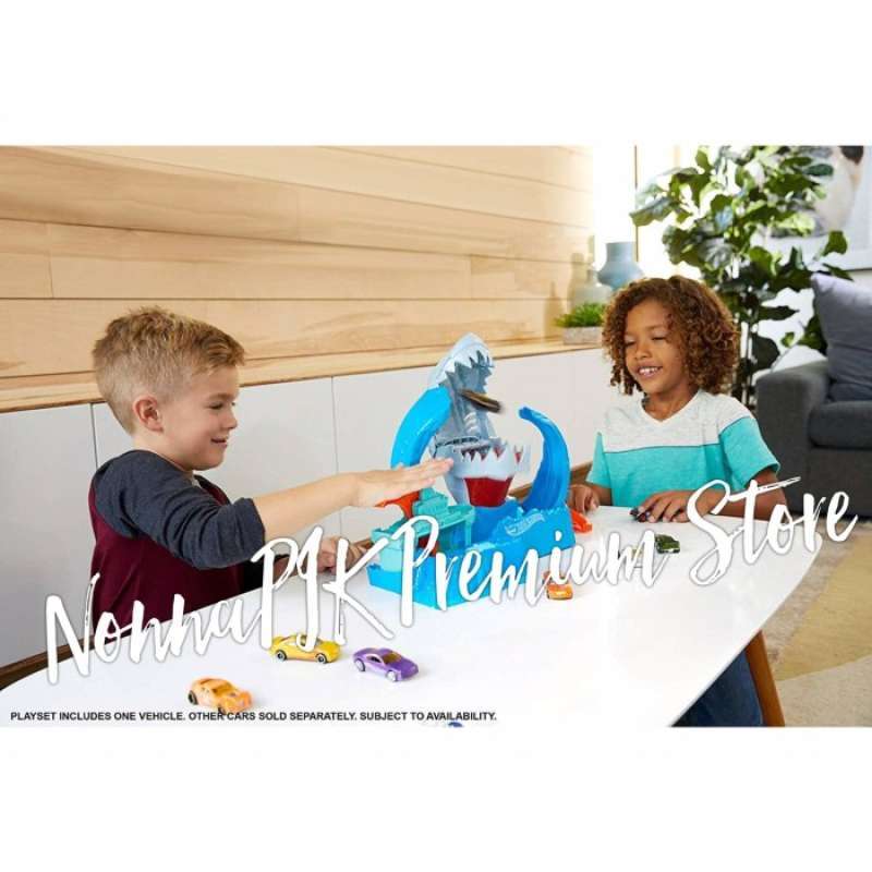 Promo Hot Wheelsâ„¢ City Color Shifter Shark Jump Play Set Diskon 23% ...