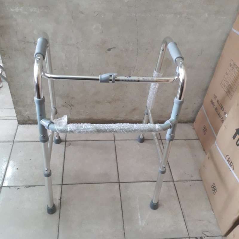 Promo Walker Std Tongkat Jemuran Bisa Untuk Terapi Setelah Pakai Kursi ...
