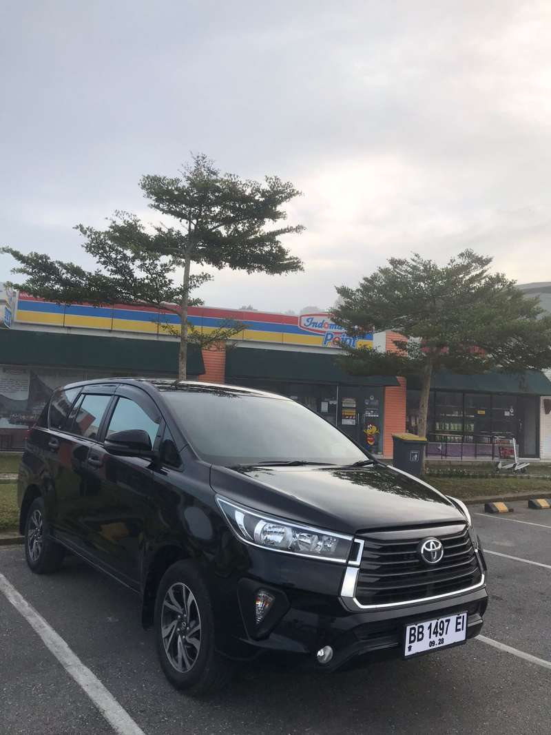 Jual Rental Mobil Dalam Kota Innova Reborn - With Driver Di Seller ...